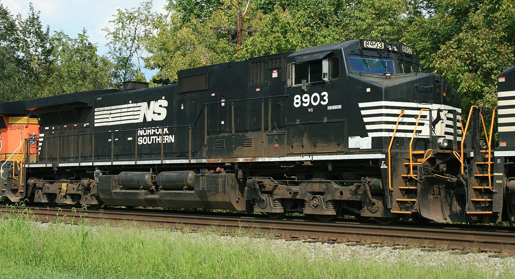NS 8903